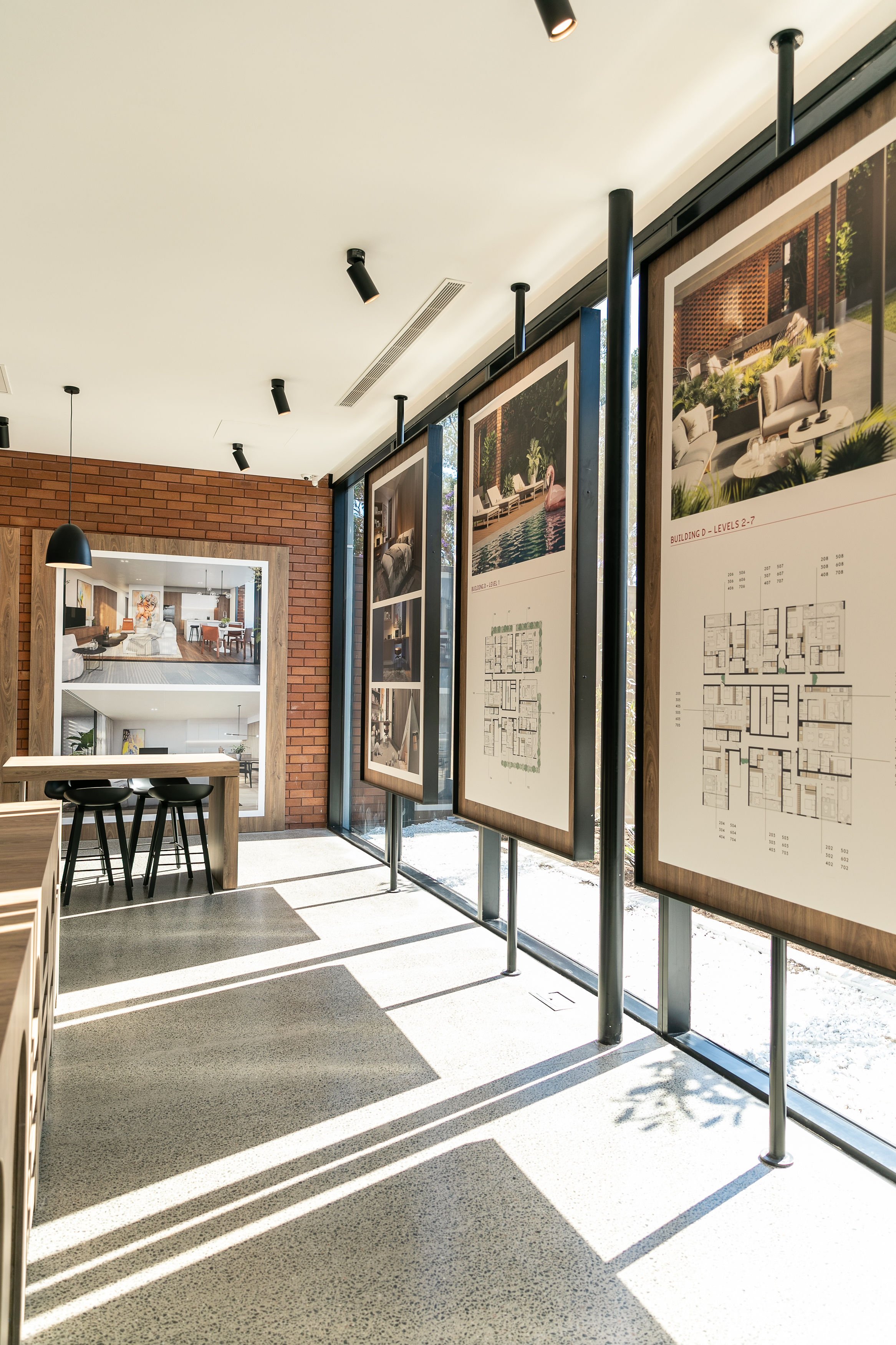 Mason & Main - Coronation